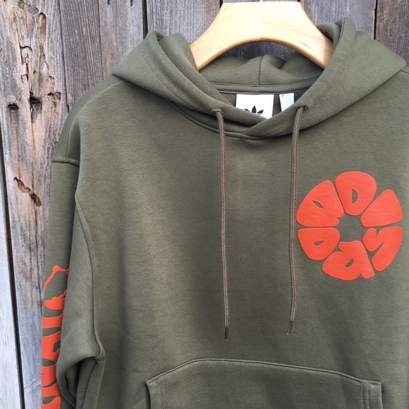 adidas Originals | Shirts | Nwt Adidas Originals Circle Logo Graphic ...